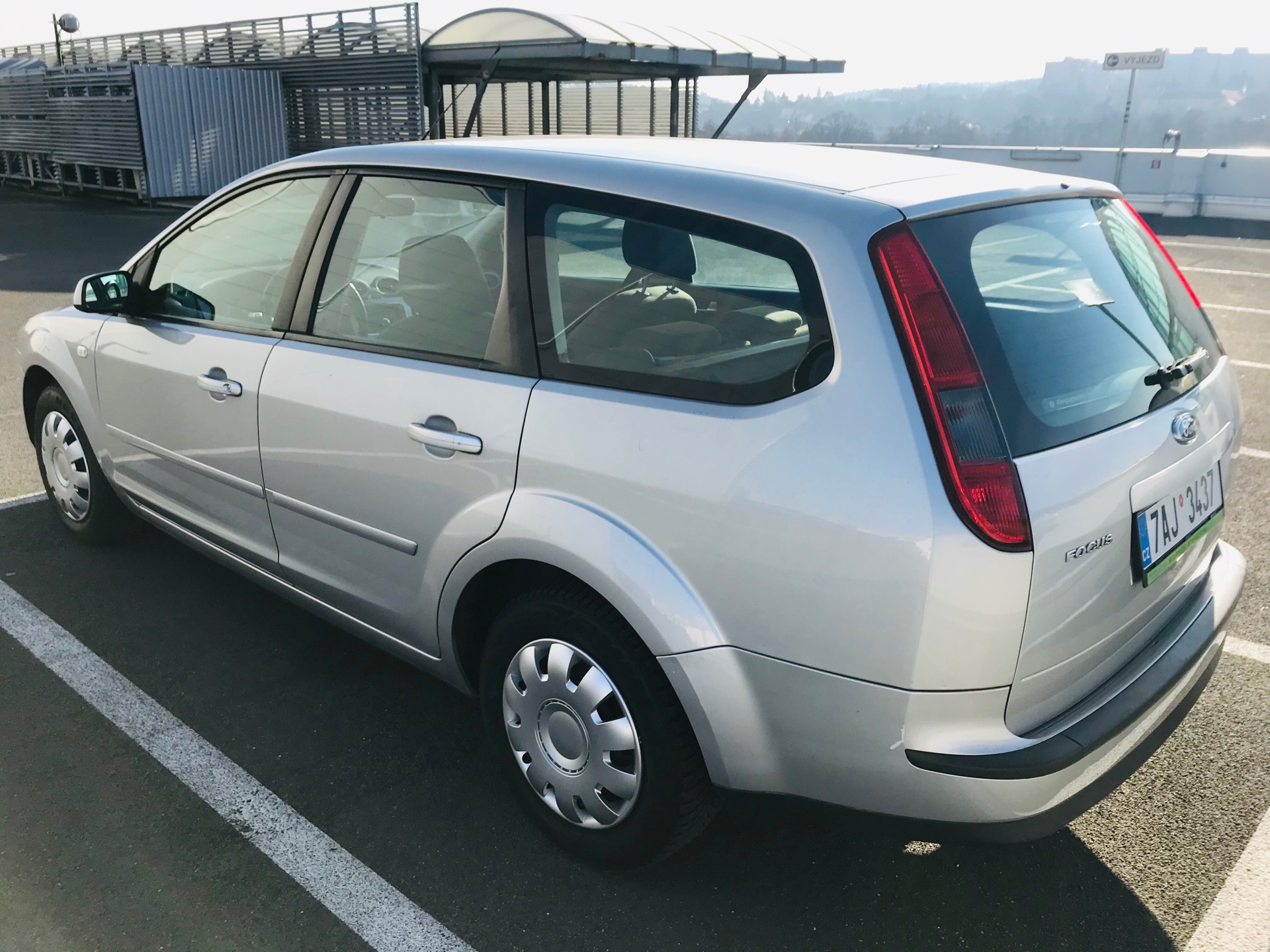 03.Ford Focus combi - Vozidloprotebe.cz